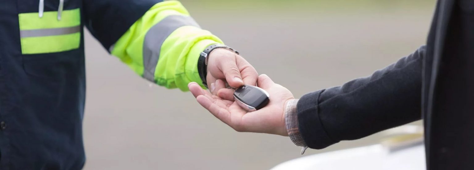 Expert Car Lockout Solutions by 10-4 Tow